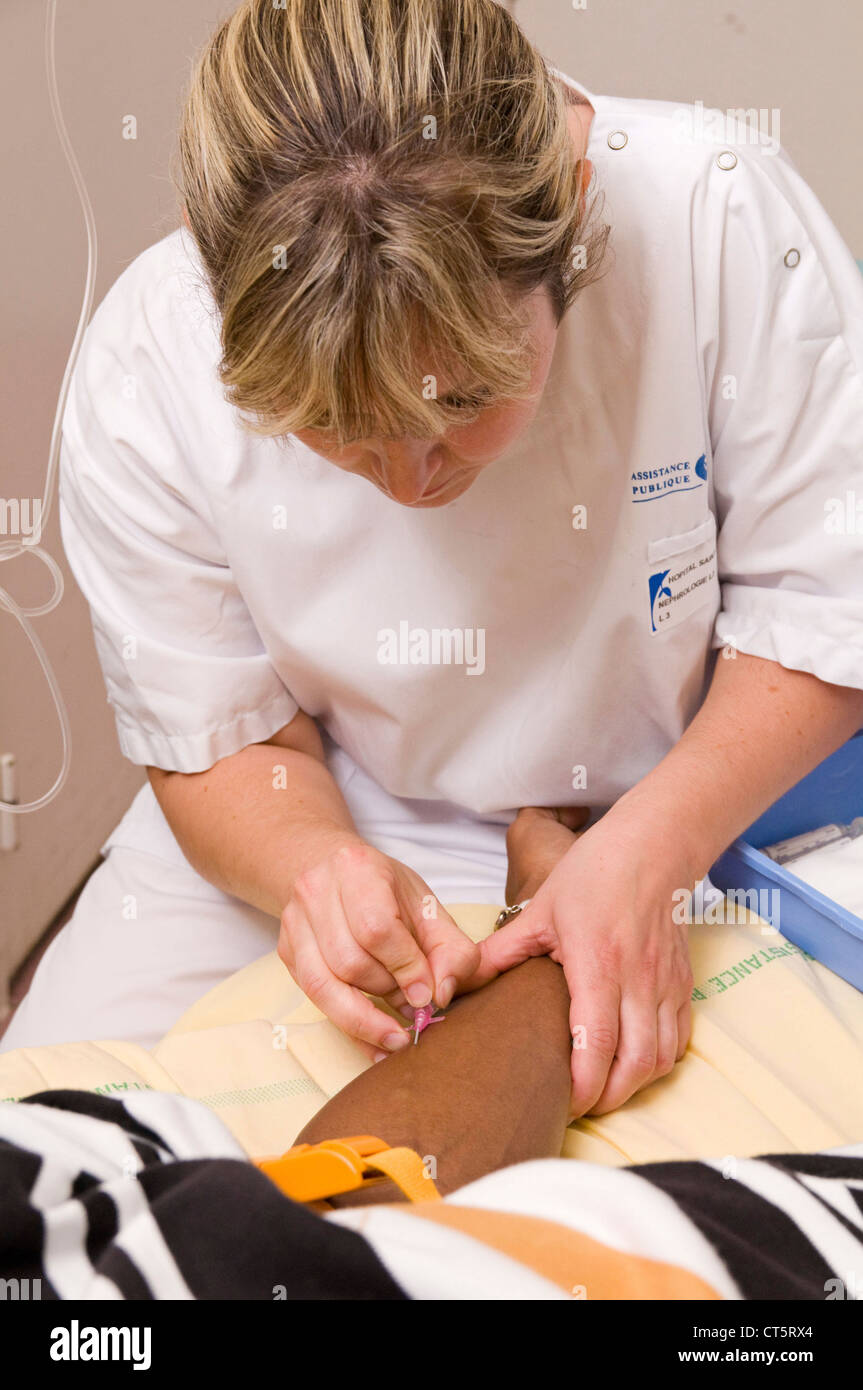 Blood draw african hi-res stock photography and images - Alamy