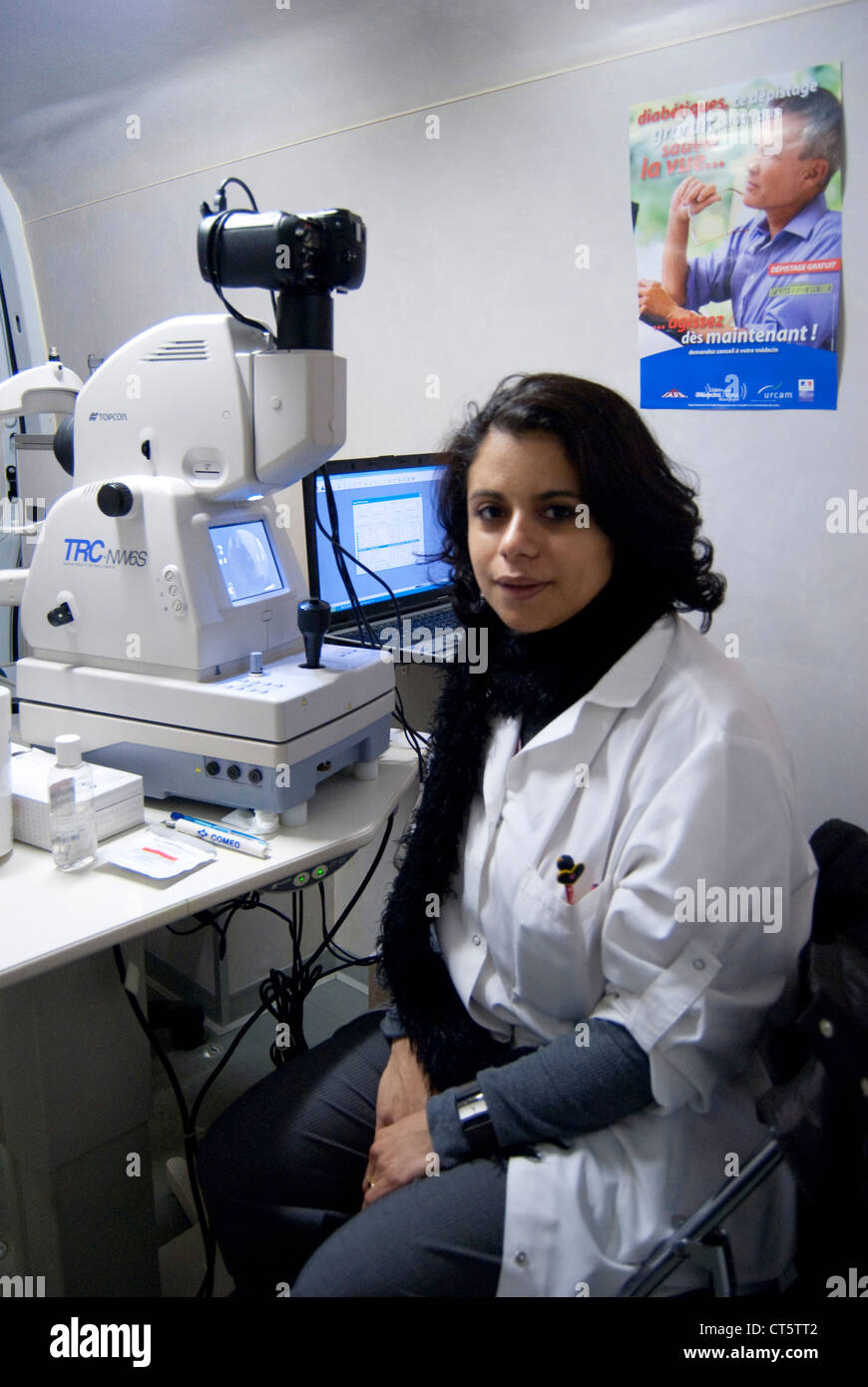 DIABETIC RETINOPATHY SCREENING Stock Photo - Alamy