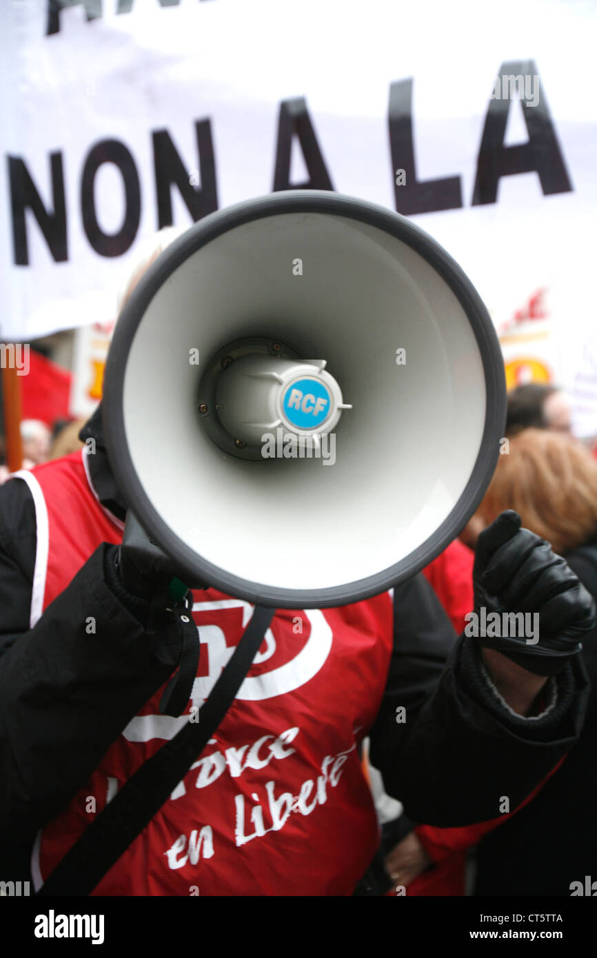 Demonstration france hi-res stock photography and images - Alamy