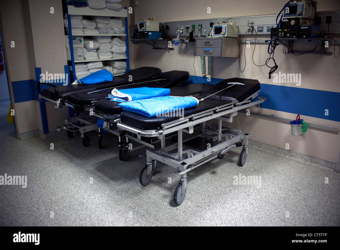 INTERIOR OF A HOSPITAL Stock Photo - Alamy