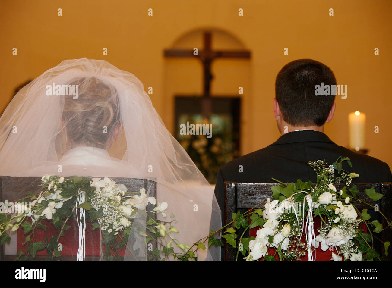 Catholic marriage hi-res stock photography and images - Alamy