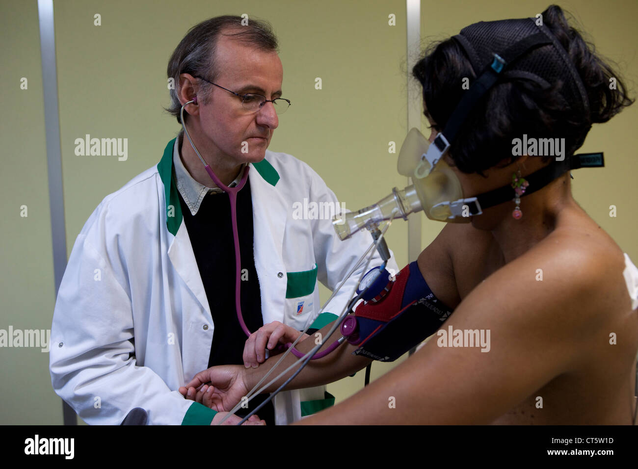 Lung function test hi-res stock photography and images - Alamy