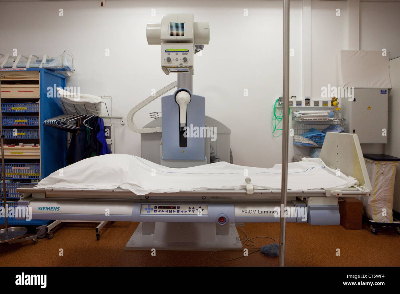 X ray apparatus hi-res stock photography and images - Alamy