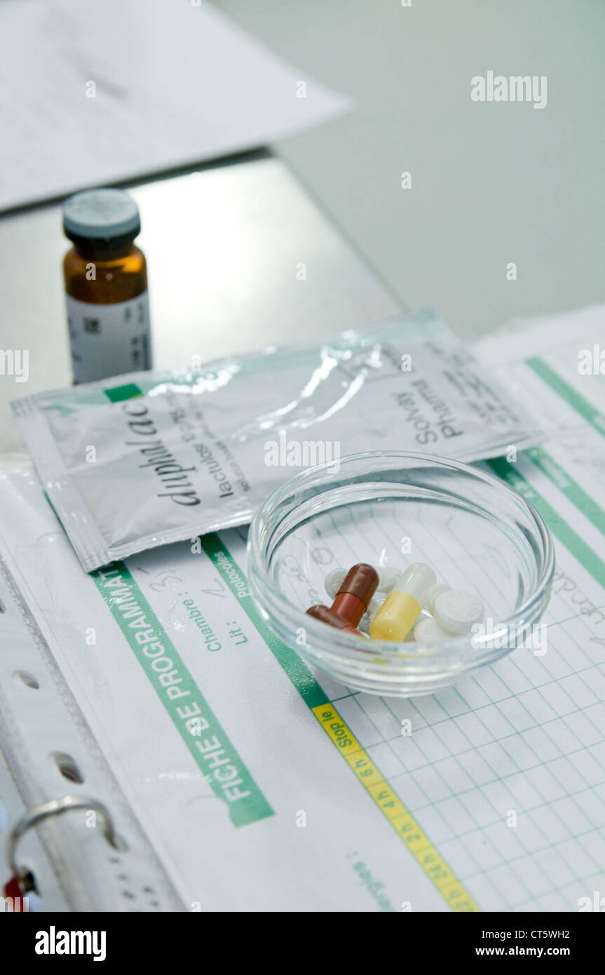 Medical distribution hi-res stock photography and images - Alamy