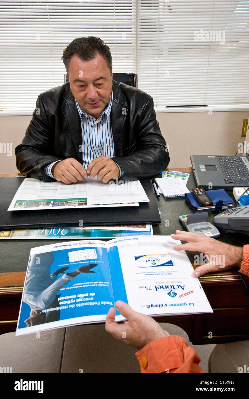 Health brochures hi-res stock photography and images - Alamy