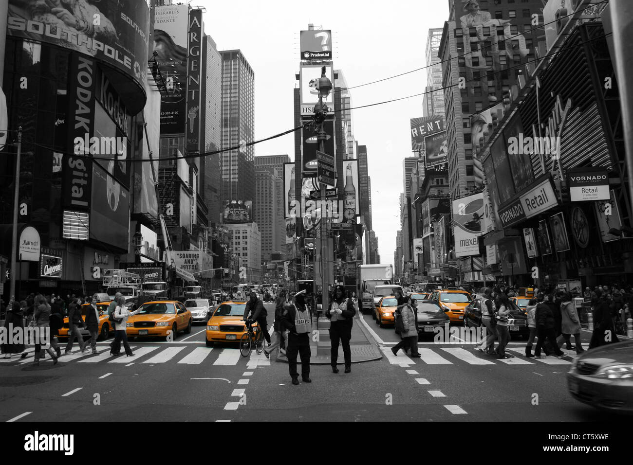 York times square hi-res stock photography and images - Alamy