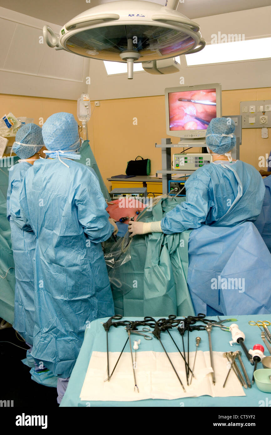 Bowel resection hi-res stock photography and images - Alamy