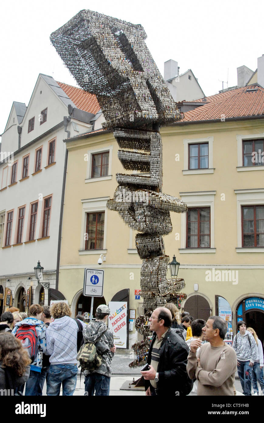 Romantic key statue in Prague, Czech Republic Stock Photo - Alamy