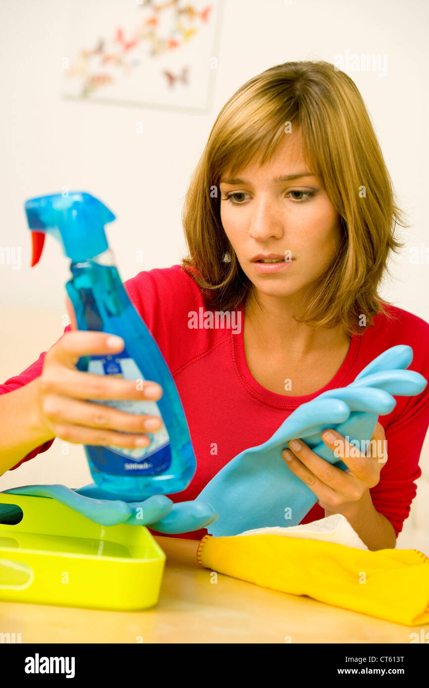 WOMAN DOING HOUSEWORK Stock Photo - Alamy