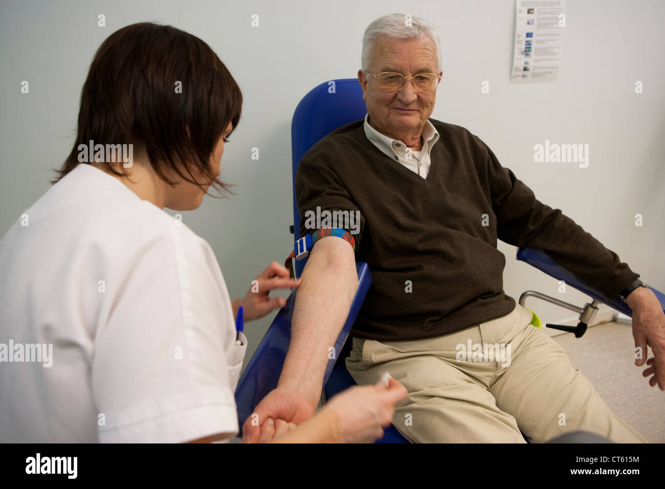 Venous blood collection hi-res stock photography and images - Alamy