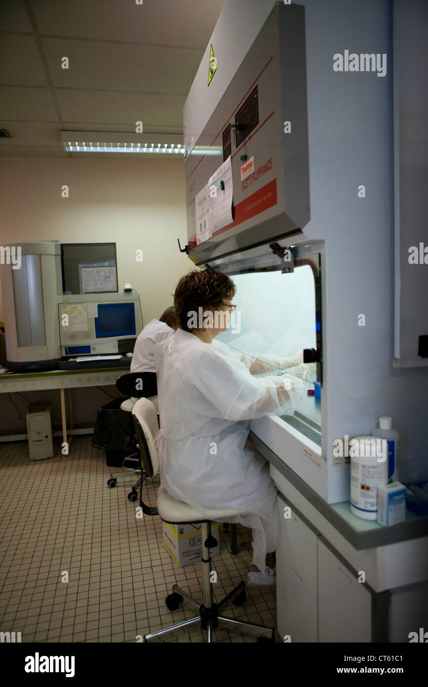 Laminar flow hoods microbiology laboratory hi-res stock photography and ...