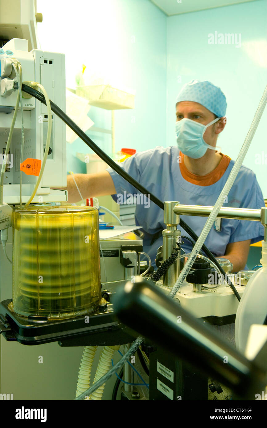 Analgesia device hi-res stock photography and images - Alamy