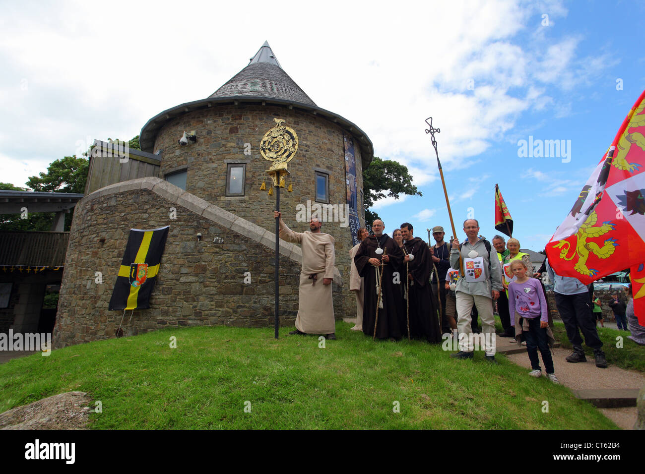 St David's Bishops Castle, Pembrokeshire Stock Photo - Alamy