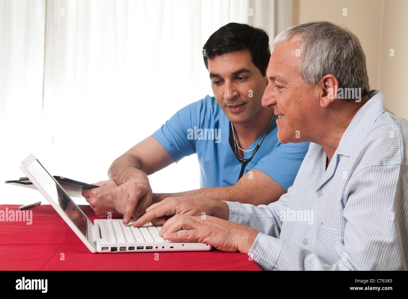 Elderly users hi-res stock photography and images - Alamy