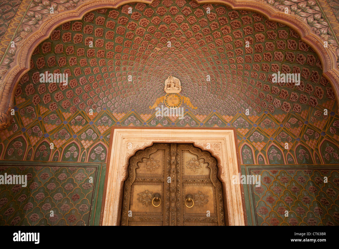 Jaipur city palace rose gate hi-res stock photography and images - Alamy