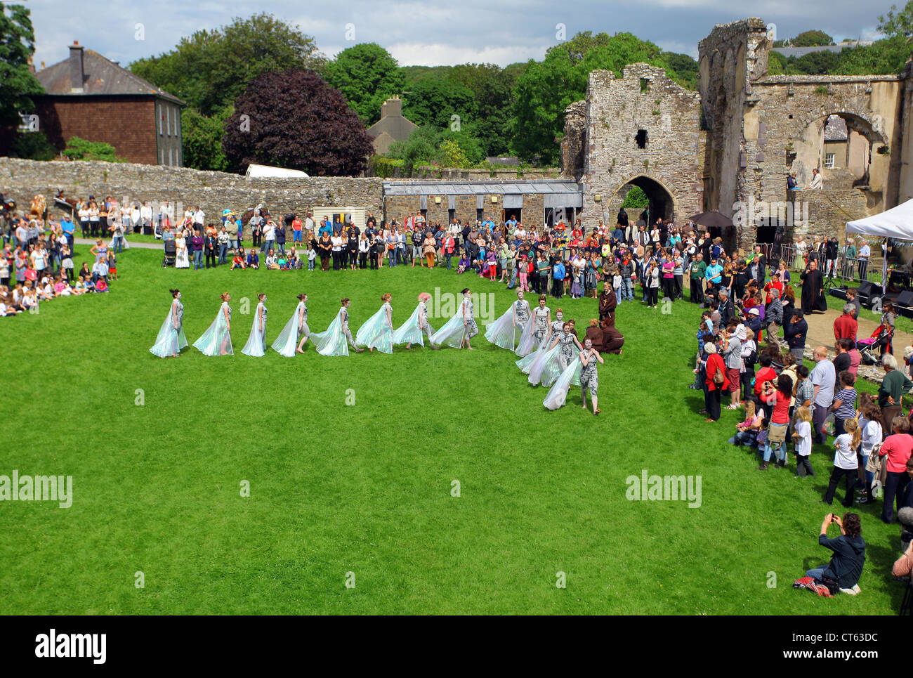 St davids bishops castle hi-res stock photography and images - Alamy
