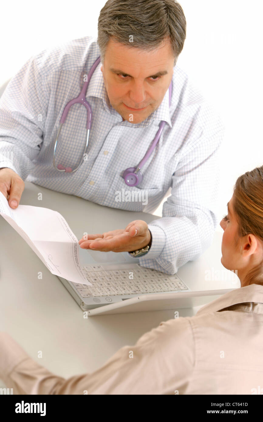 WOMAN IN CONSULTATION, DIALOGUE Stock Photo - Alamy