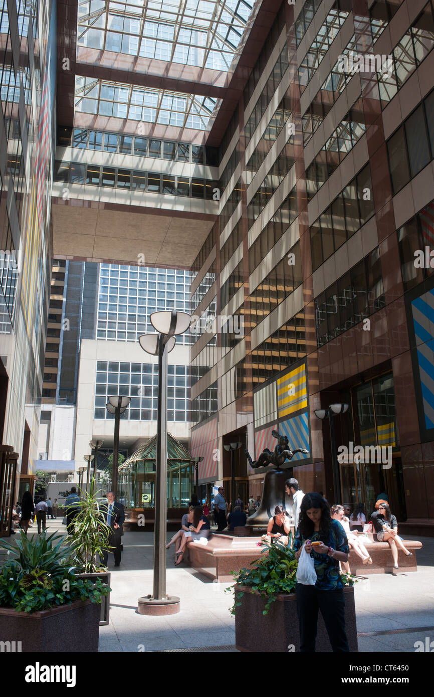 6 pedestrian avenue new york hi-res stock photography and images - Alamy