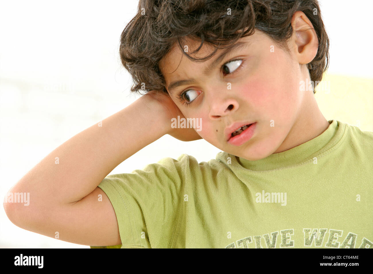 Ear pain in child hi-res stock photography and images - Alamy