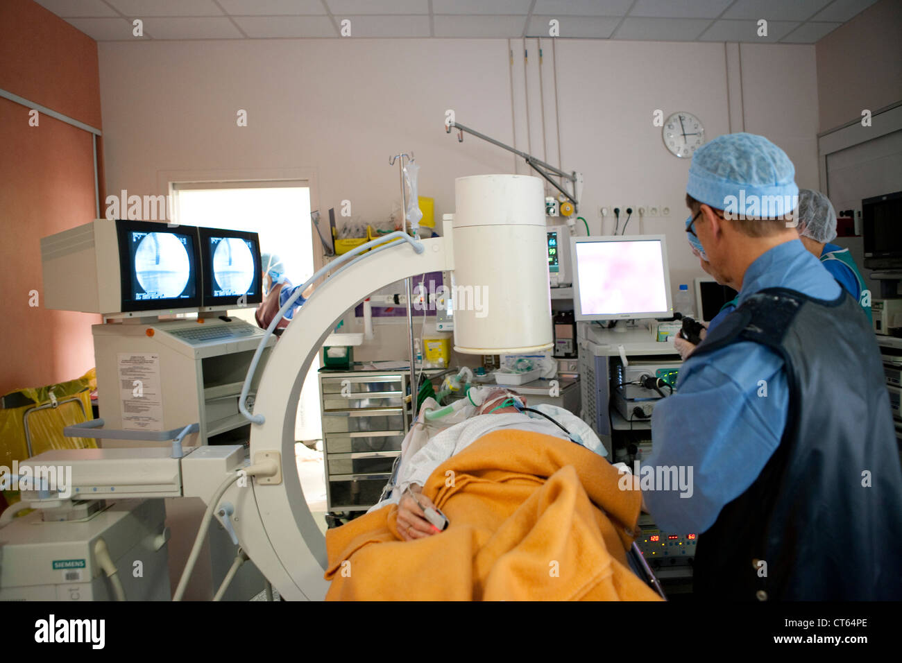 ESOPHAGEAL PROSTHESIS SURGERY Stock Photo - Alamy