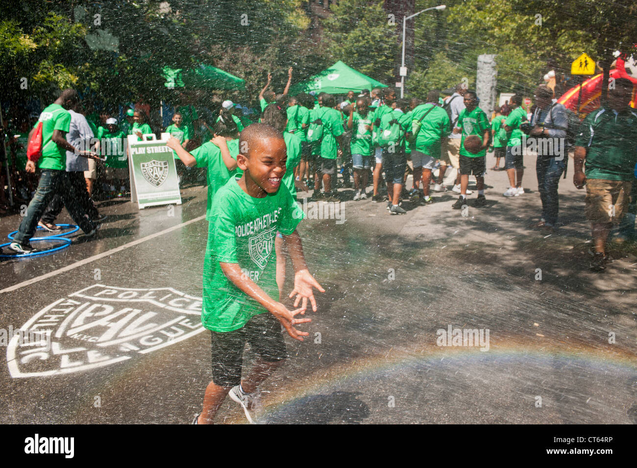Water hydrant spray hi-res stock photography and images - Alamy