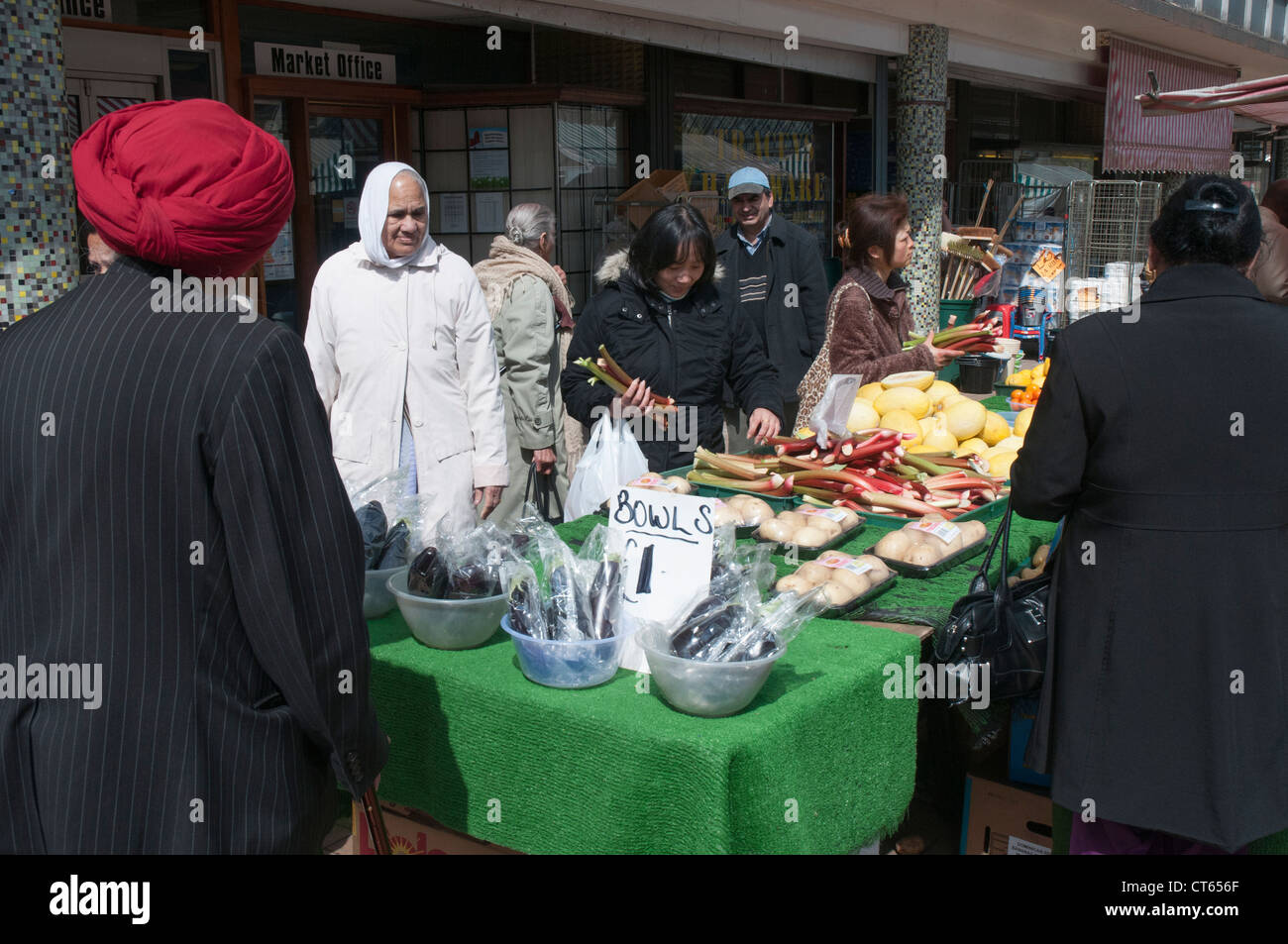 Market day in Wolverhampton, West Midlands Stock Photo - Alamy