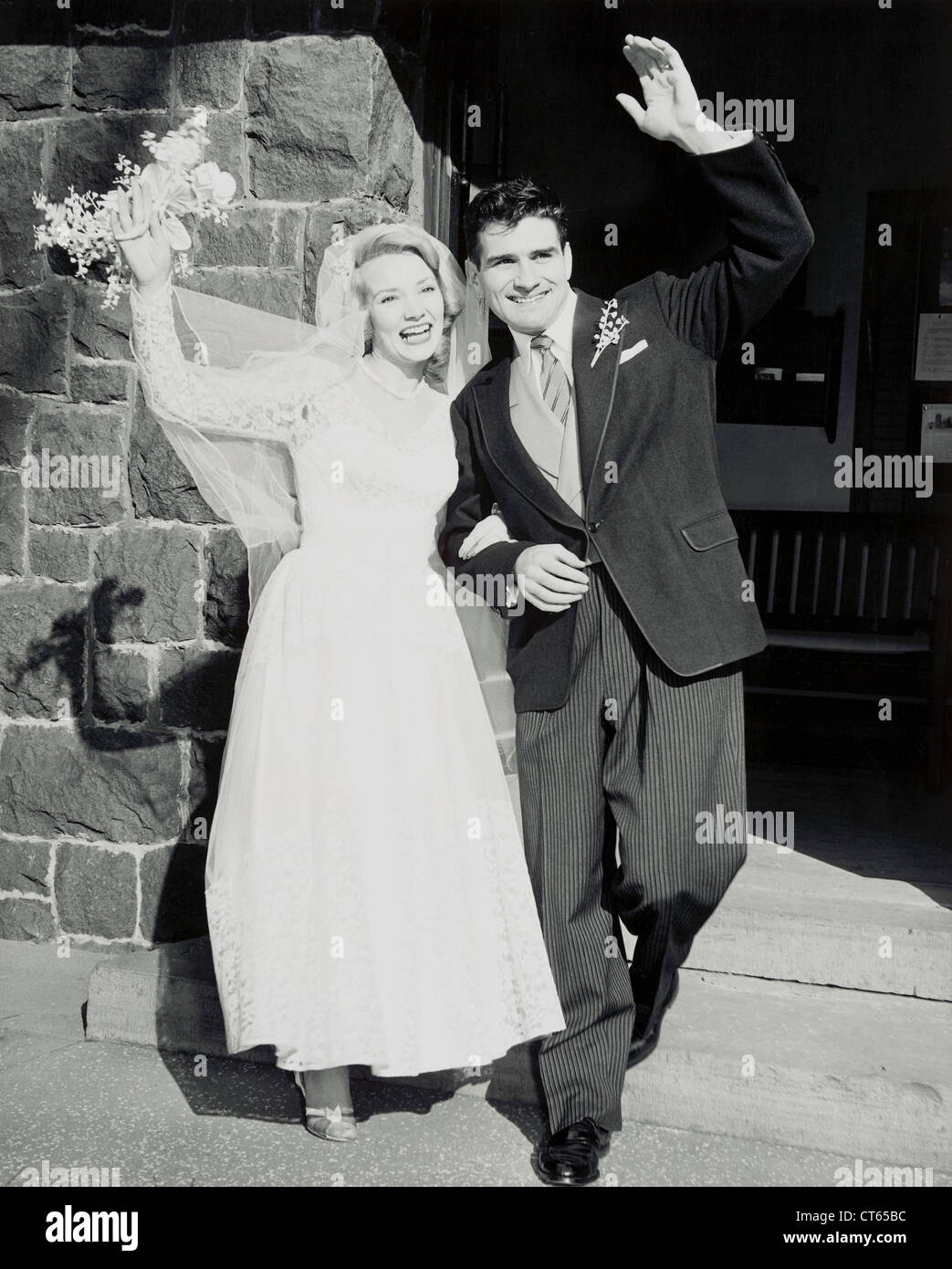 Portrait of bride and groom Stock Photo - Alamy