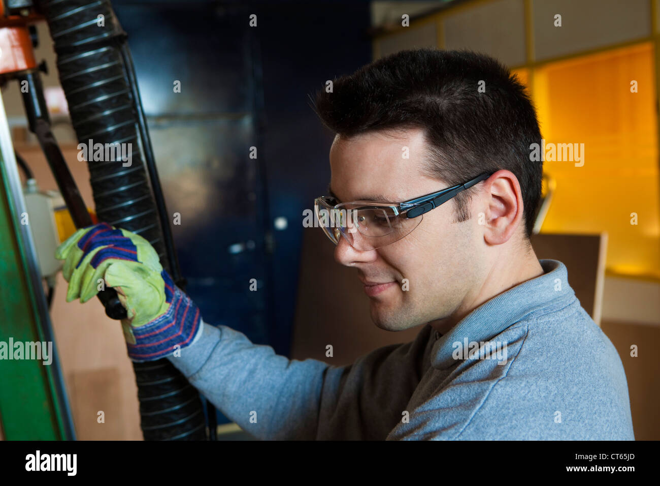 Maintenance hi-res stock photography and images - Alamy