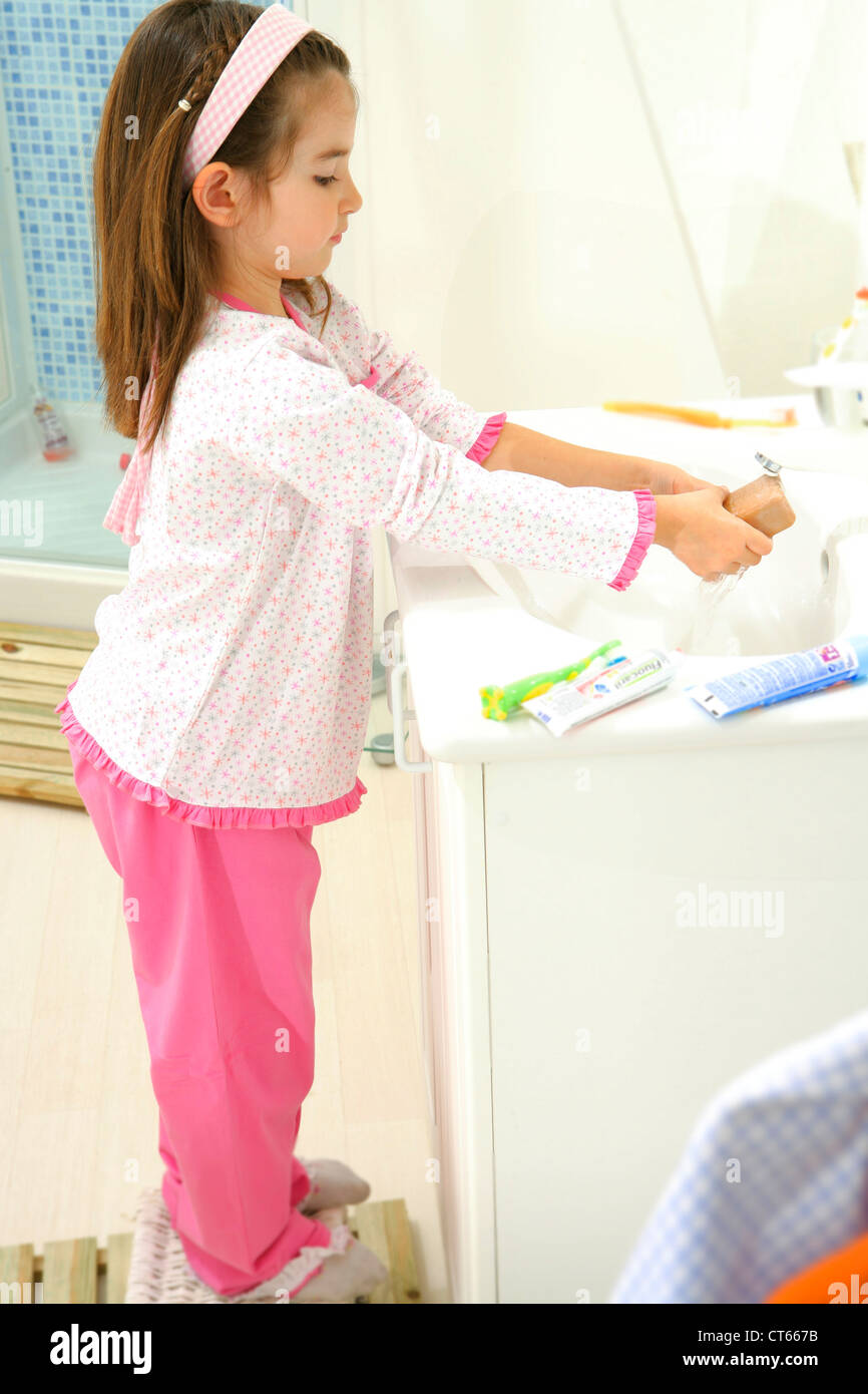 HAND WASHING, CHILD Stock Photo - Alamy