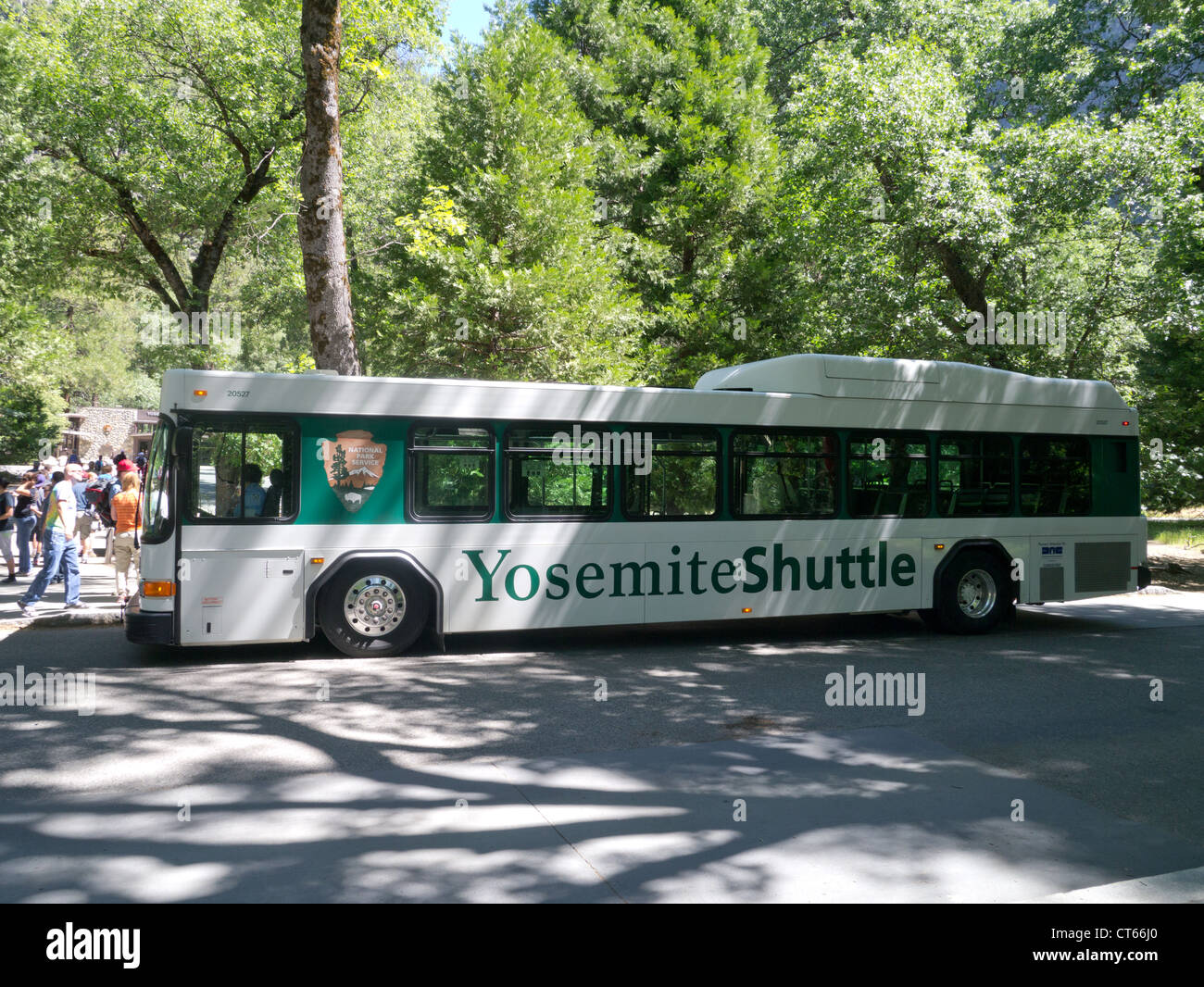 Shuttle bus in yosemite national hi-res stock photography and images ...