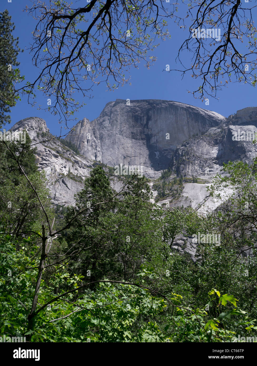 Granite cliff hi-res stock photography and images - Alamy
