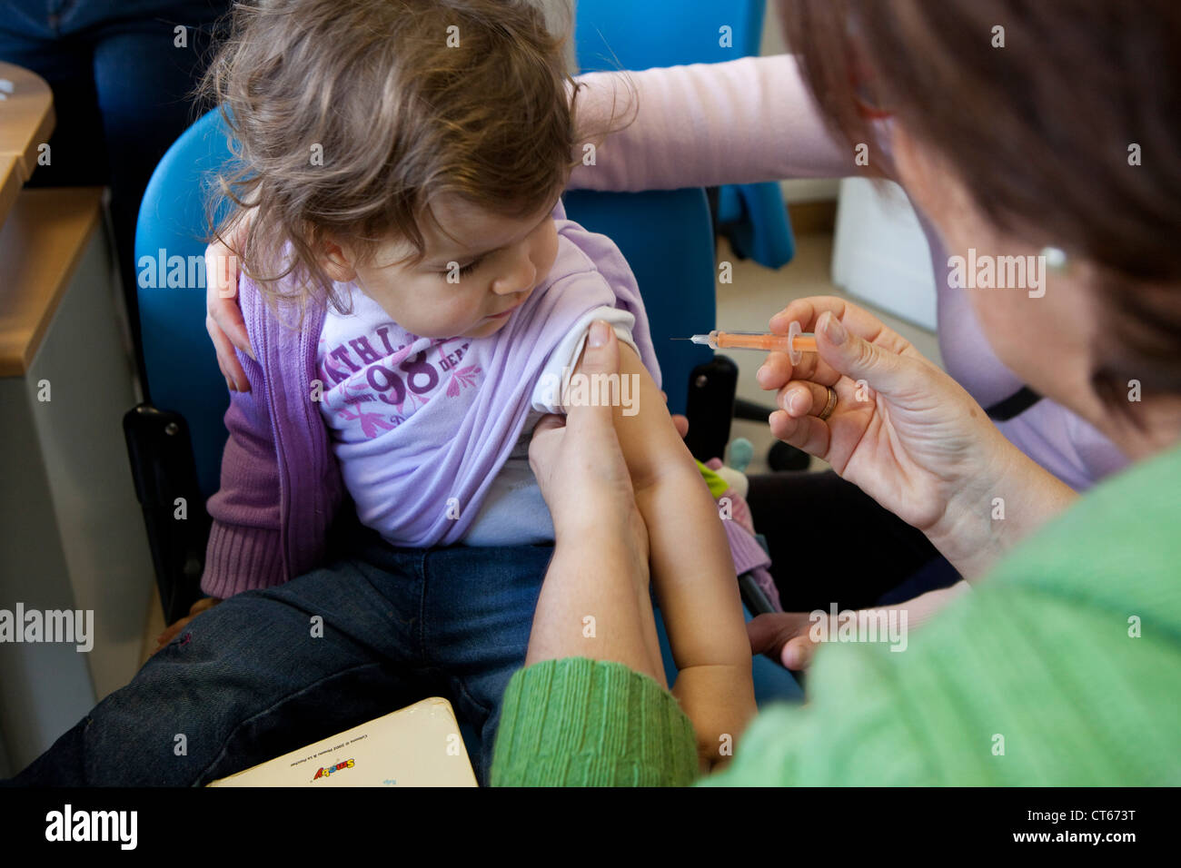 18 month vaccination hi-res stock photography and images - Alamy