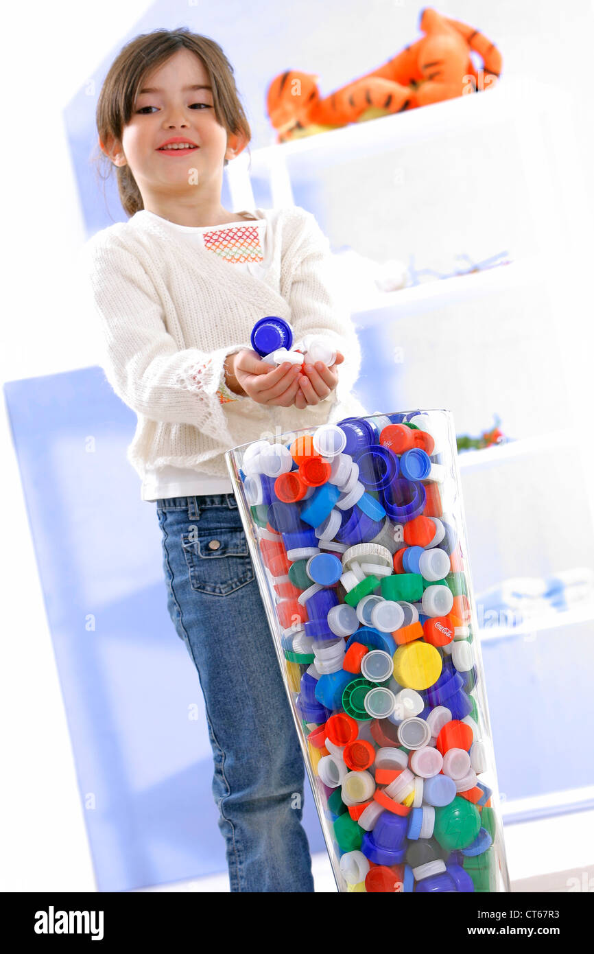 Single use plastic recycling hi-res stock photography and images - Alamy