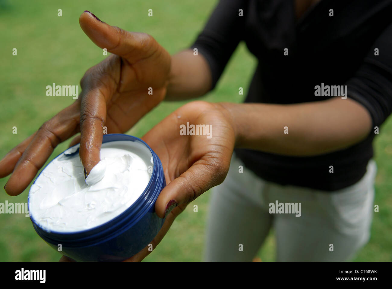 Skin lightening cream hi-res stock photography and images - Alamy