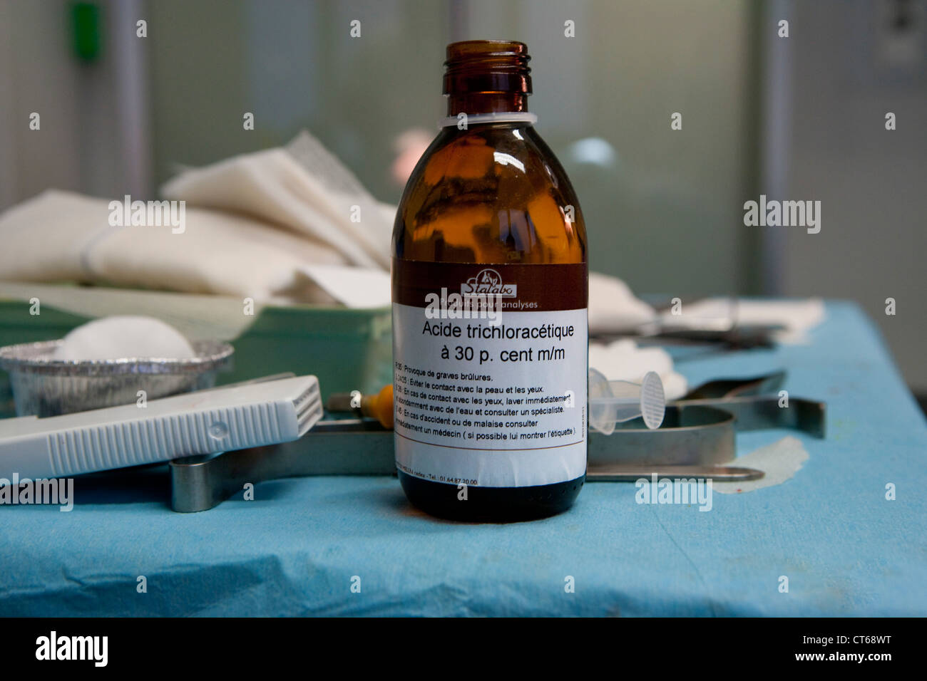 Trichloroacetic acid hi-res stock photography and images - Alamy