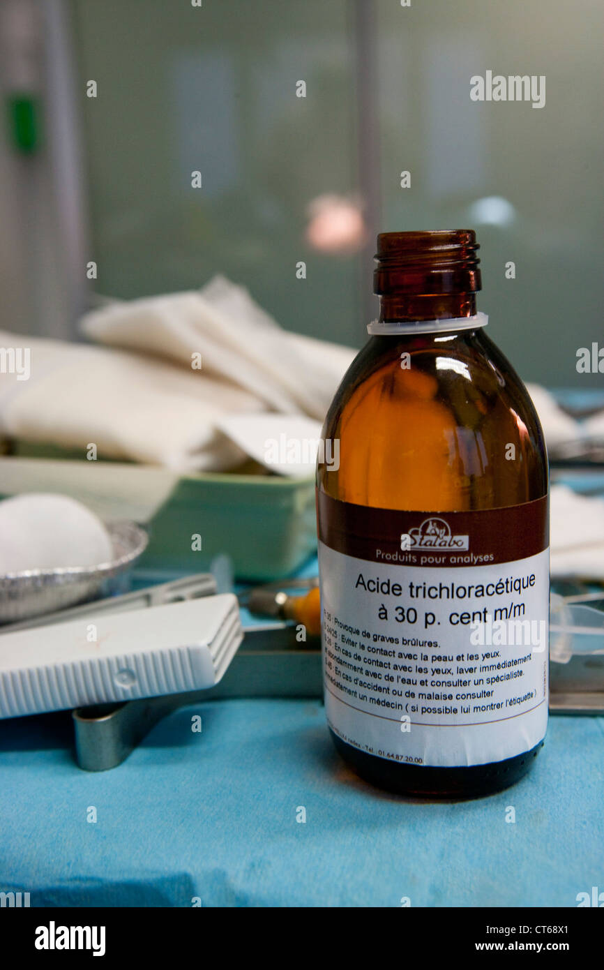 Trichloracetic acid hi-res stock photography and images - Alamy
