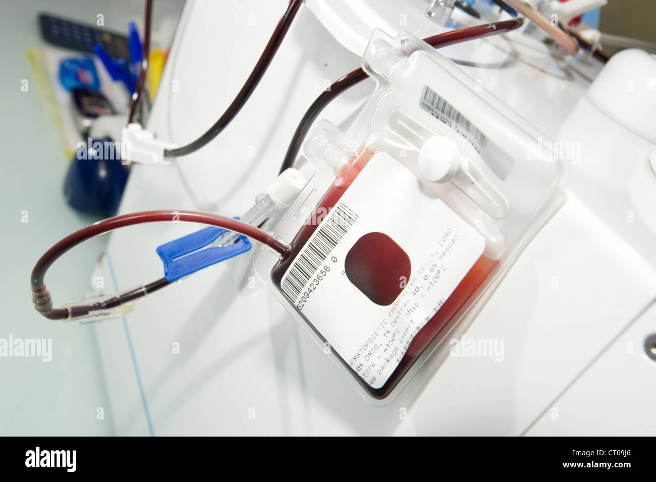 Hematology analyser hi-res stock photography and images - Alamy