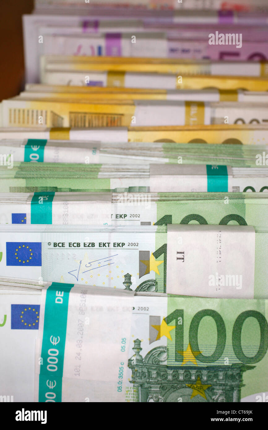 Wads of euros hi-res stock photography and images - Alamy