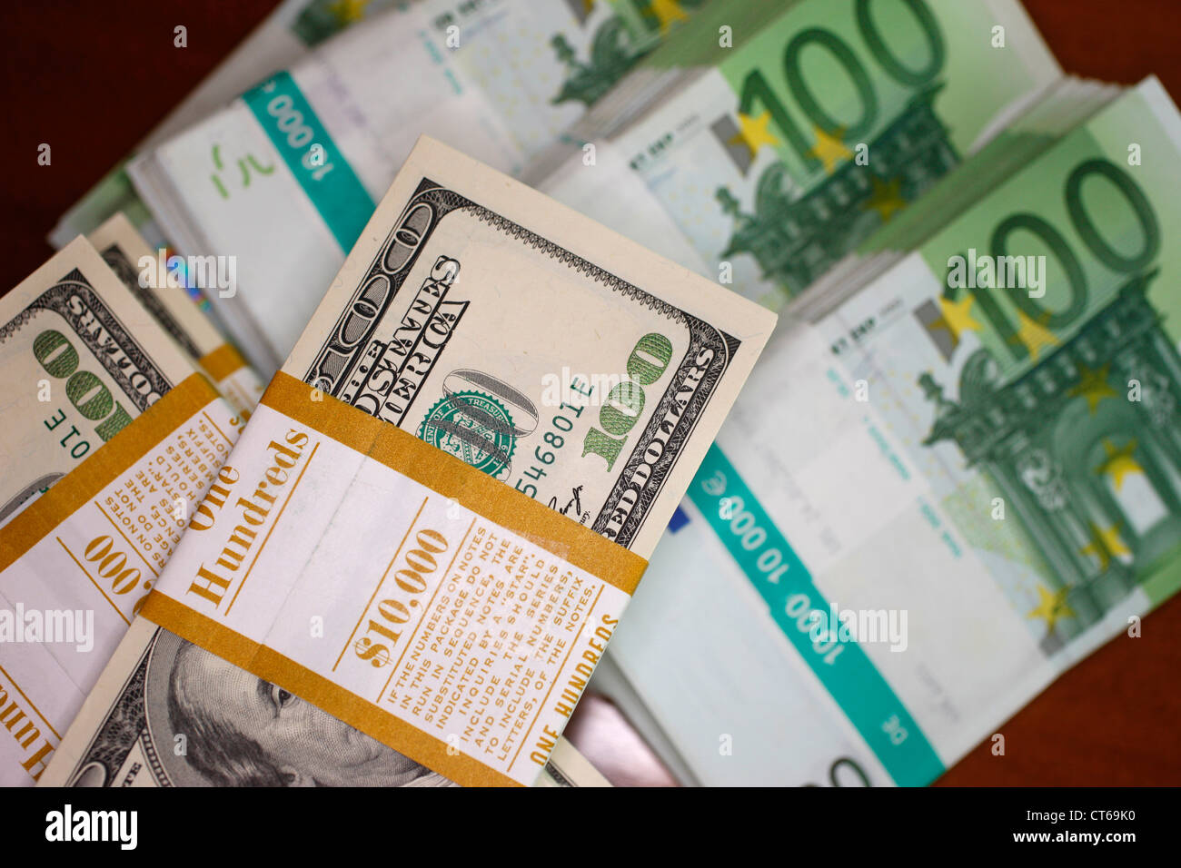 Euro banknote details hi-res stock photography and images - Alamy