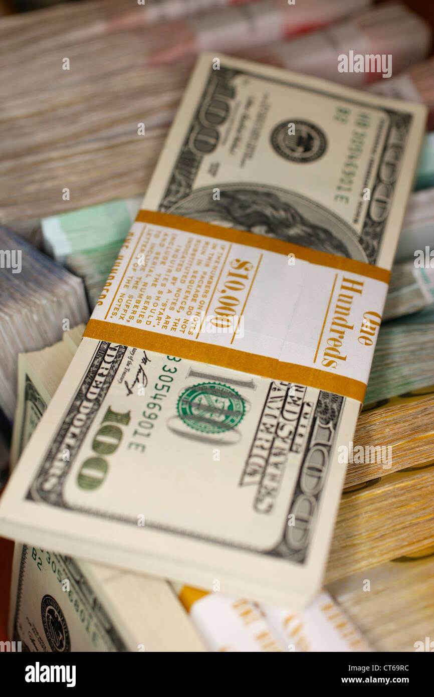 Wads dollars hi-res stock photography and images - Alamy