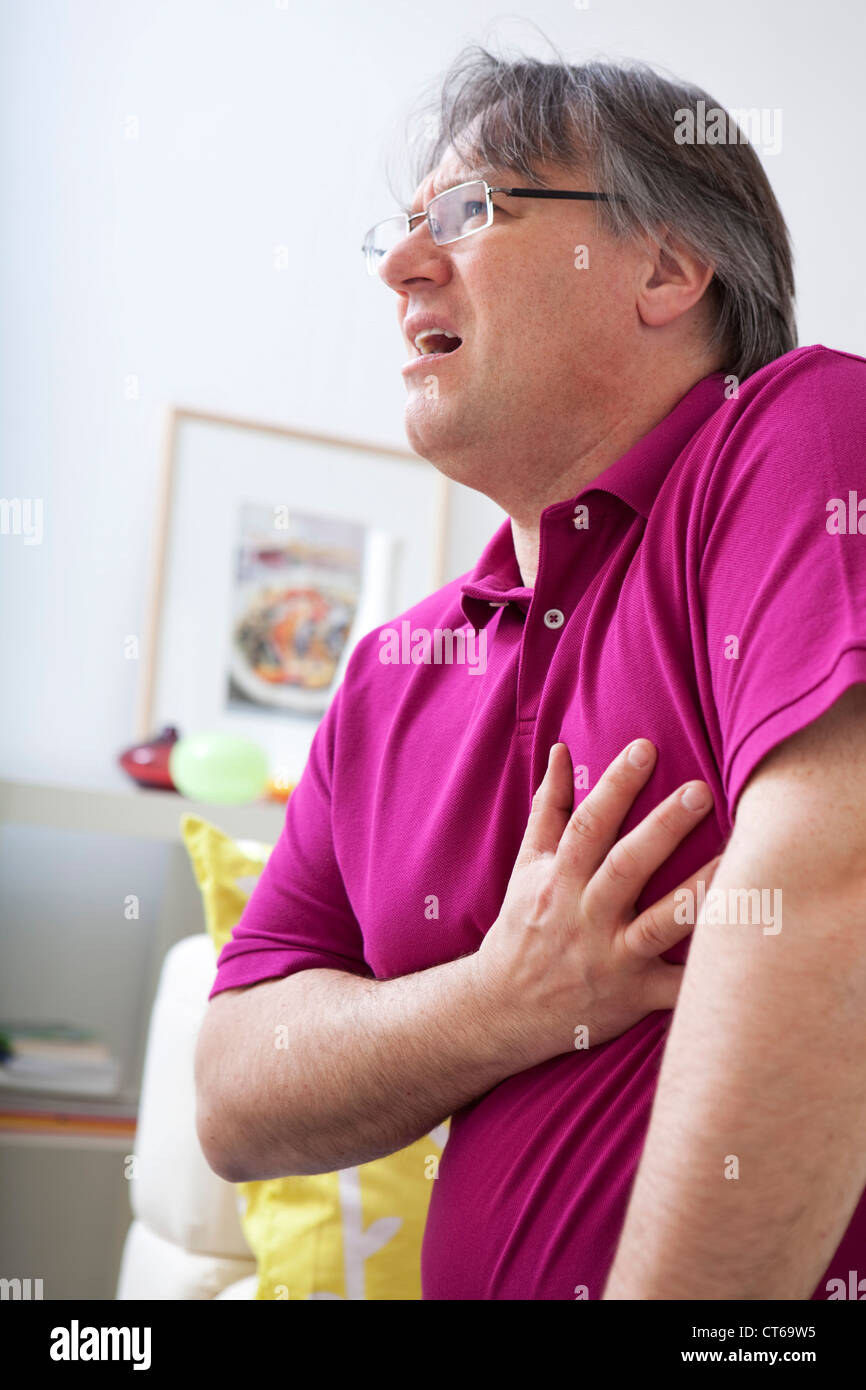 ANGINA PECTORIS, MAN Stock Photo - Alamy