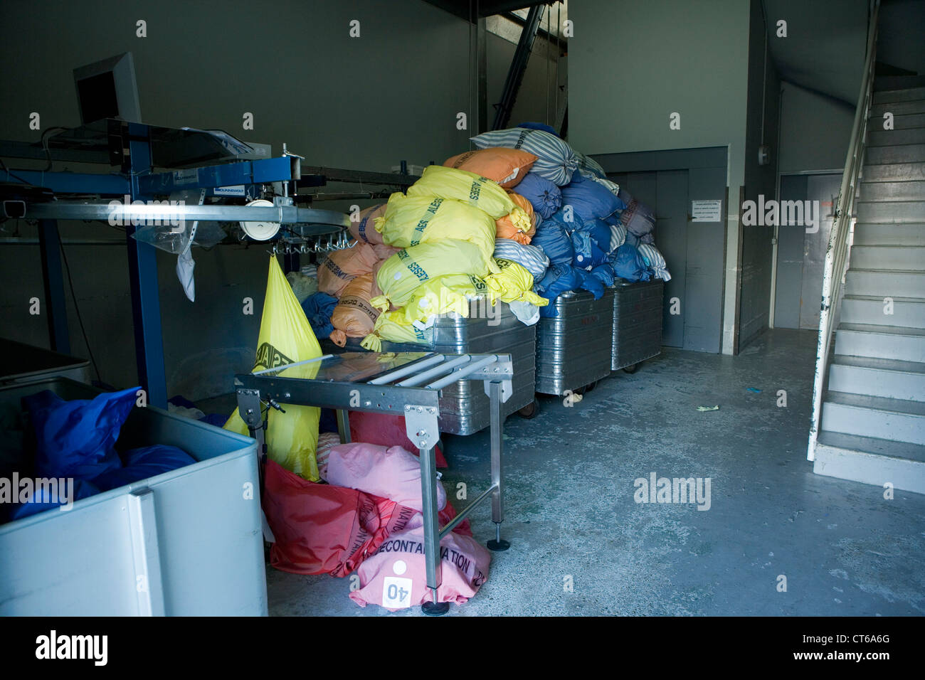 Laundry bag and hospital hi-res stock photography and images - Alamy