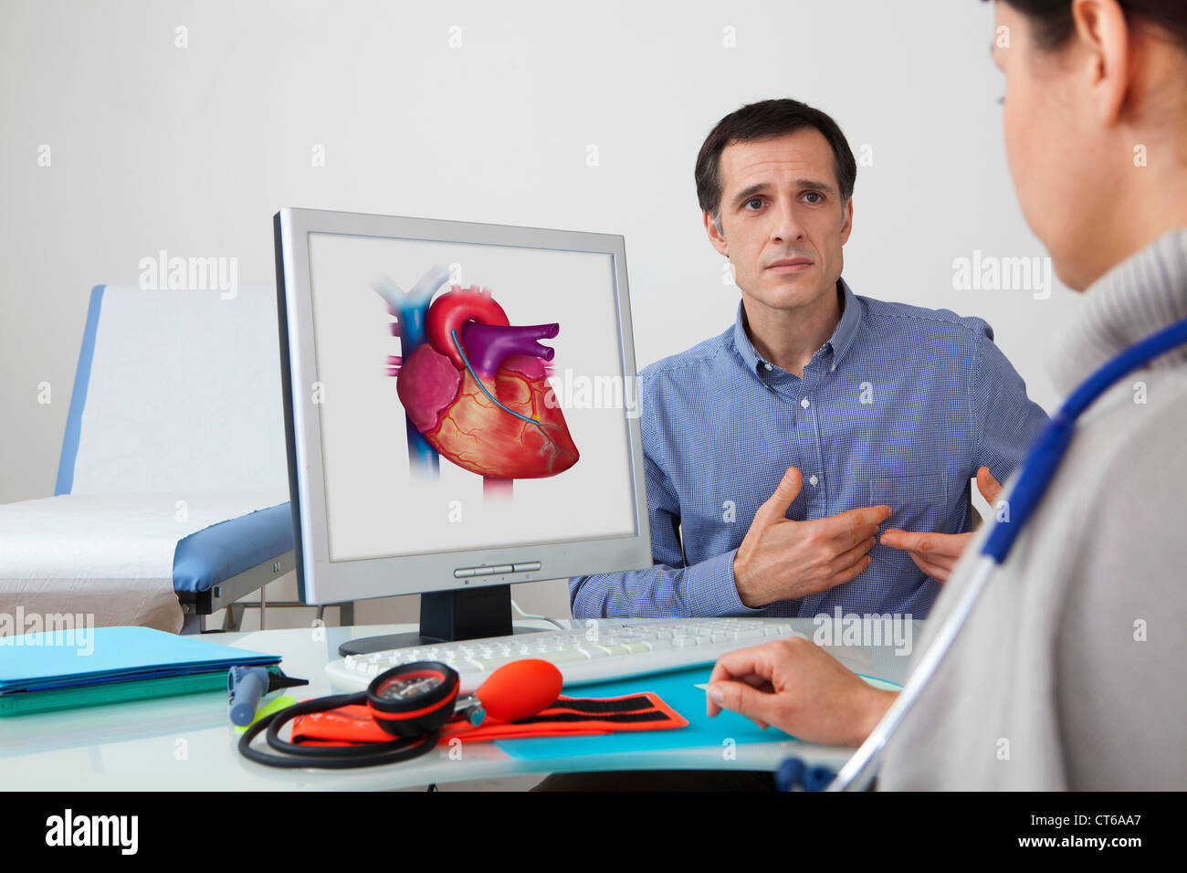 CARDIOLOGY CONSULTATION MAN Stock Photo - Alamy
