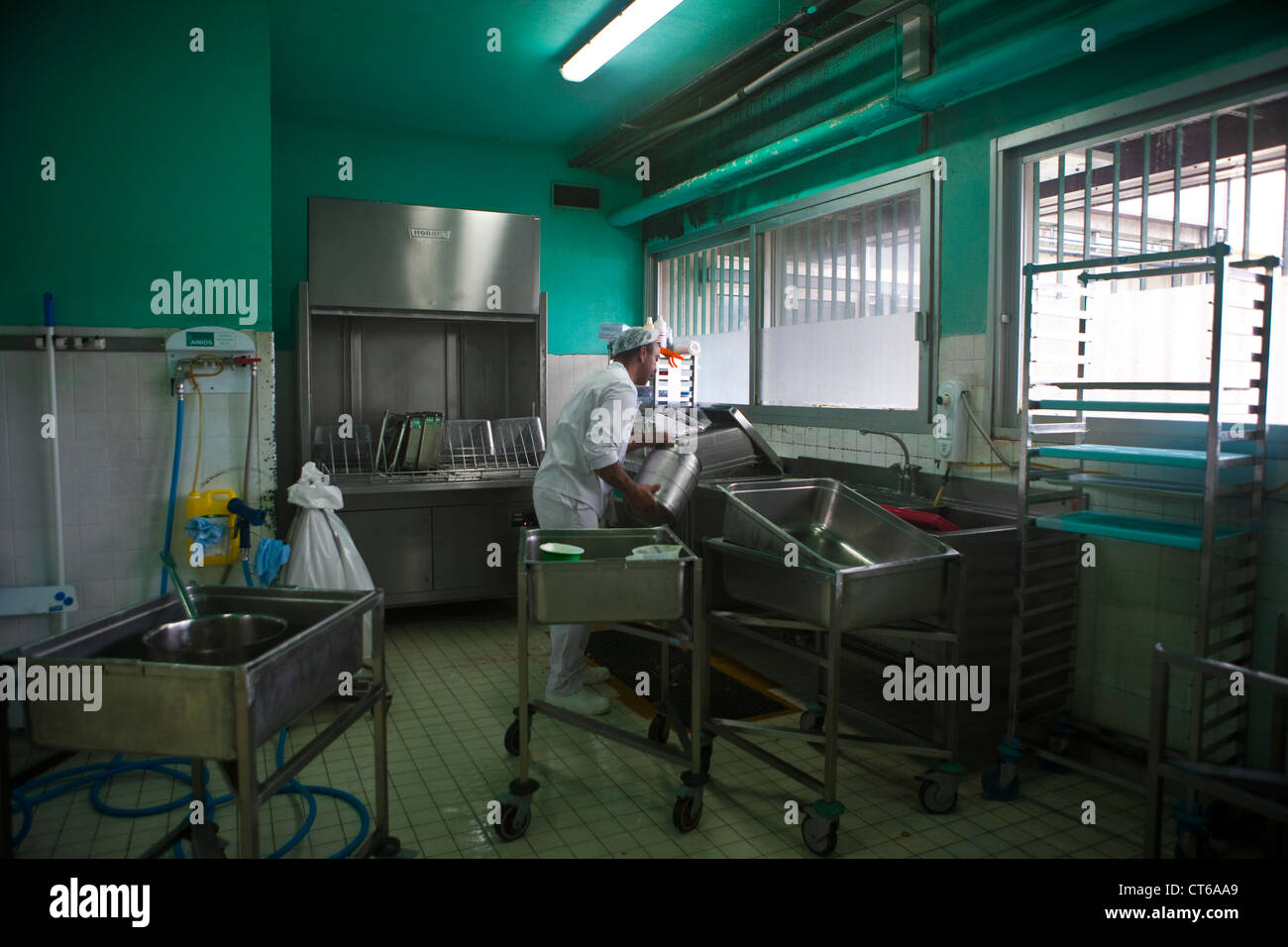 Hospital kitchen equipment hi-res stock photography and images - Alamy