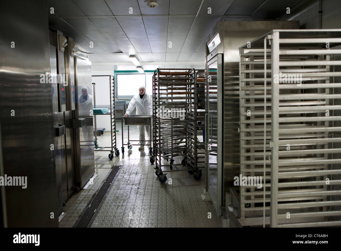 Hospital food trolley hi-res stock photography and images - Alamy