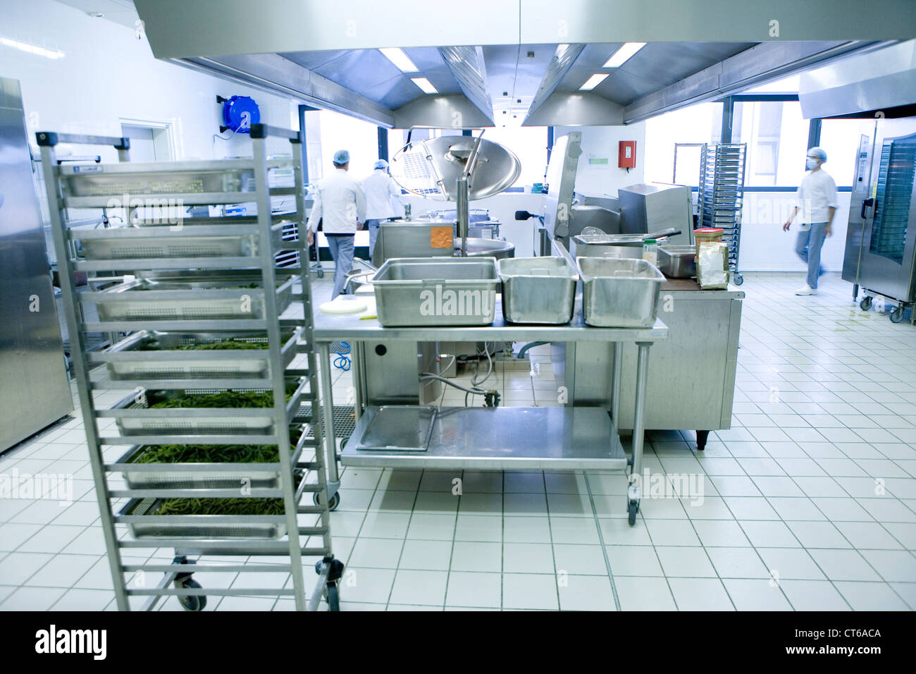 Kitchen Staff Preparation Hospital High Resolution Stock Photography ...