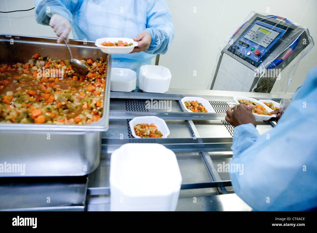 Kitchen staff preparation hospital hi-res stock photography and images ...