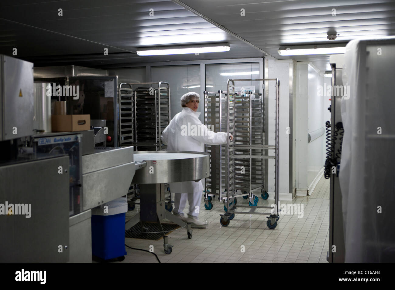 Hospital food trolley hi-res stock photography and images - Alamy