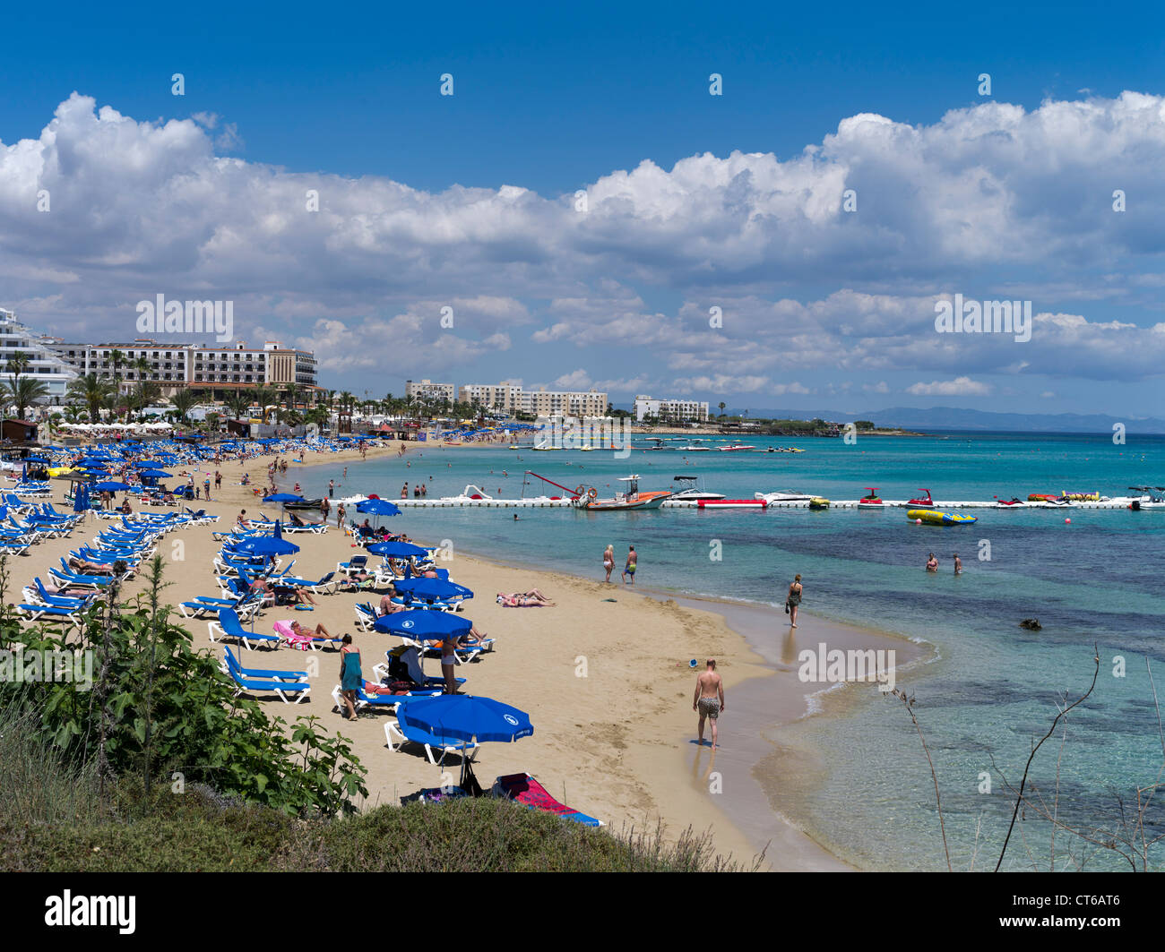 Beach beaches resort hi-res stock photography and images - Alamy