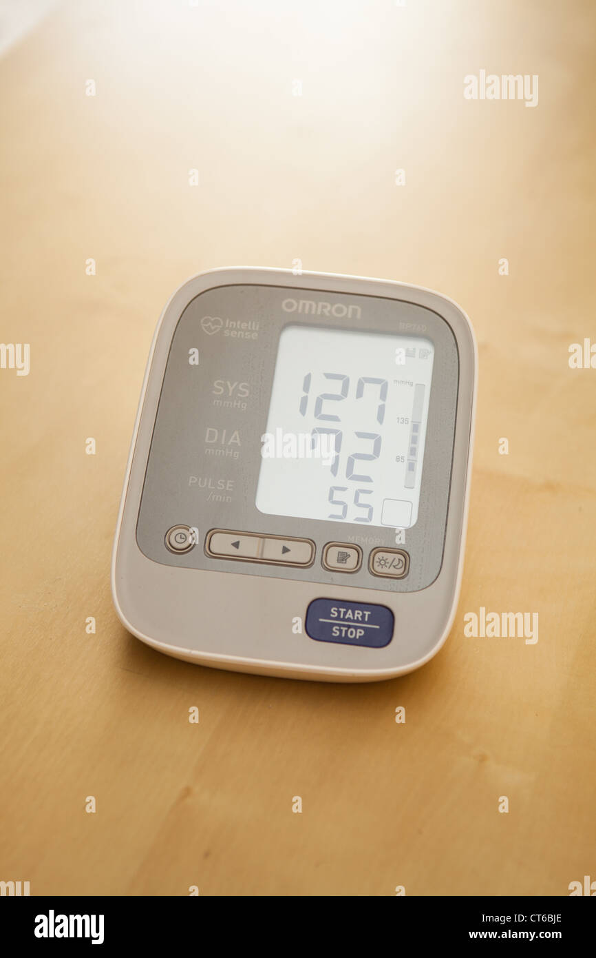 Pulse checker hi-res stock photography and images - Alamy